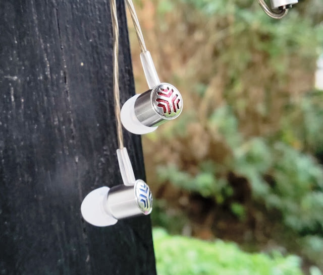 FIIO JADEAUDIO JD3 REVIEW BULLET STYLE IEM WITH SINGLE DYNAMIC DRIVER ...