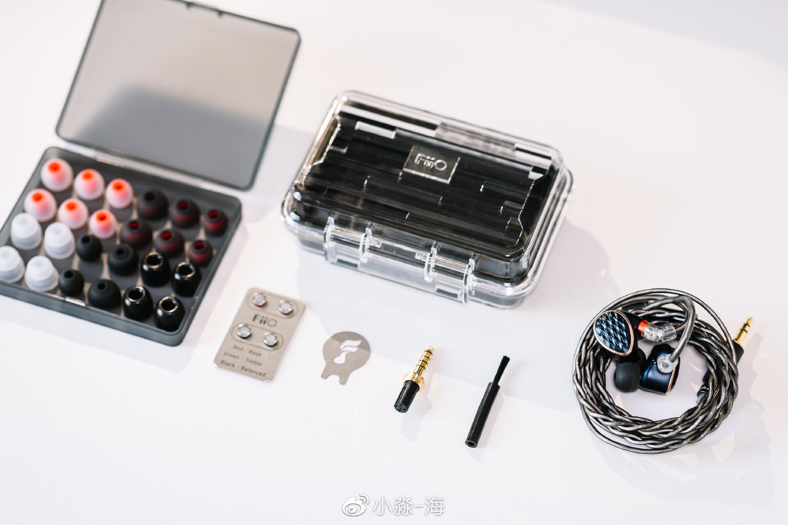 飞傲 FH15 圈铁耳塞：你老实告诉我，什么叫流行味？-FIIO---BORN FOR MUSIC