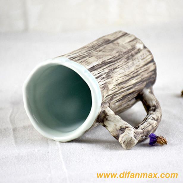 Porcelain Stoneware Cup Wirh a Wooden Ceramic cup imitating tree bark ...