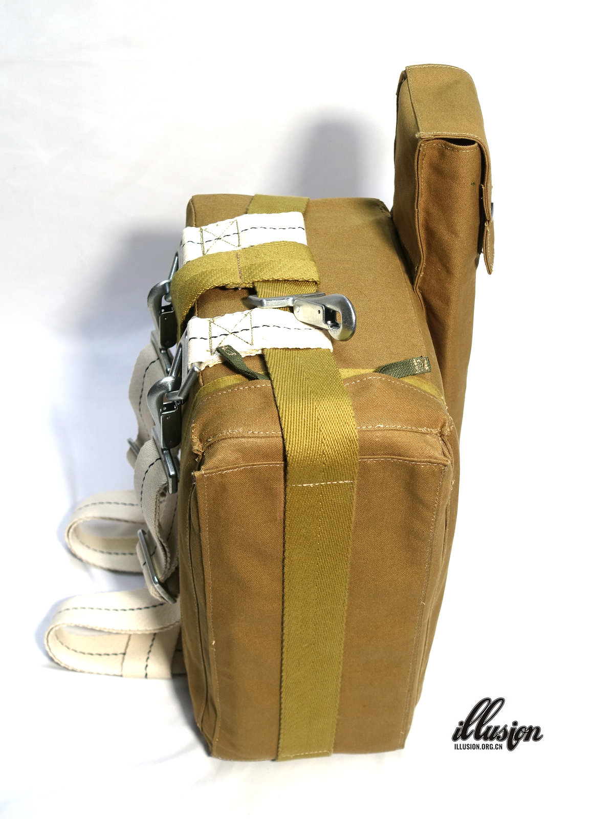 Eureka beacon RT44/PPN-1 Carrying Harness-llusion militaria