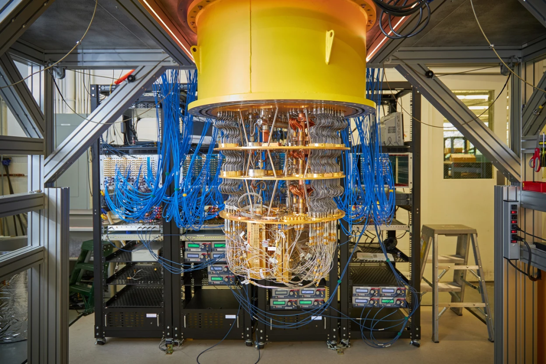 Nature review: will 'quantum AI' revolutionize science?-International ...