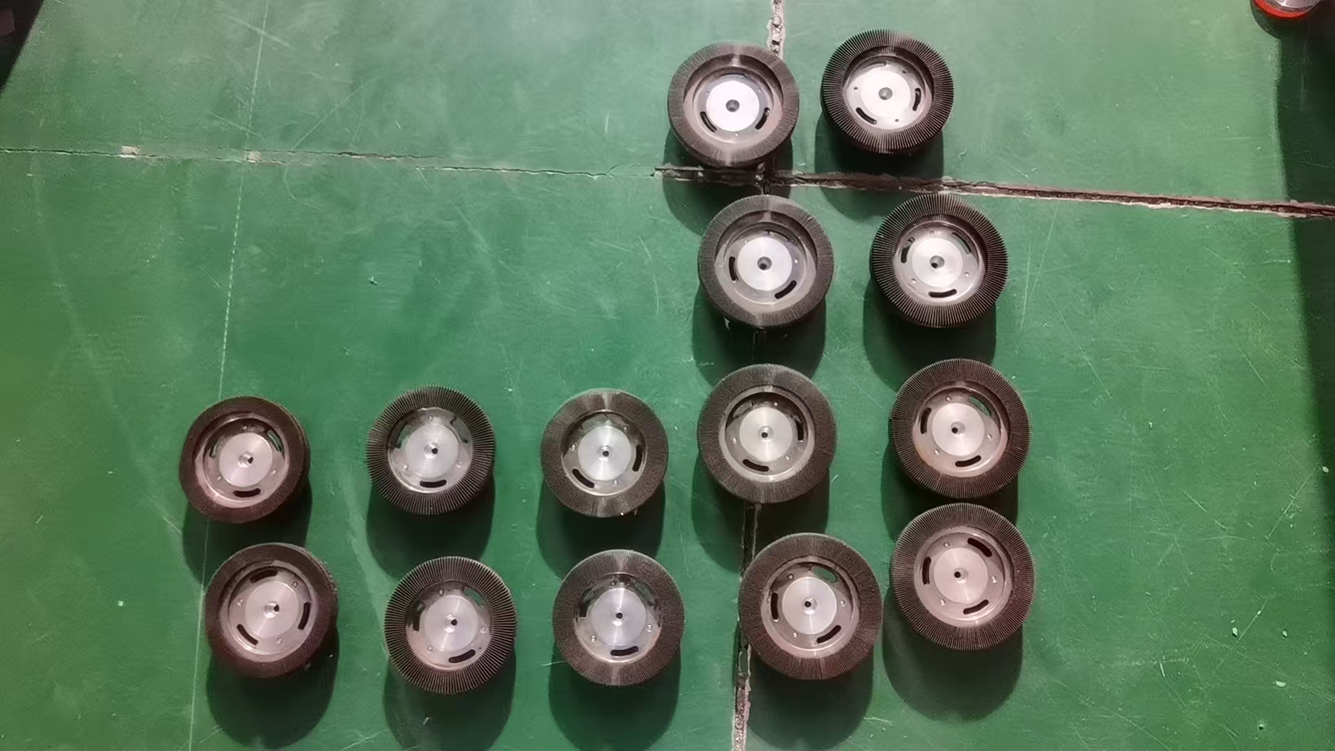 Auto Flap Wheel Making Machine-Double station-Taino abrasives