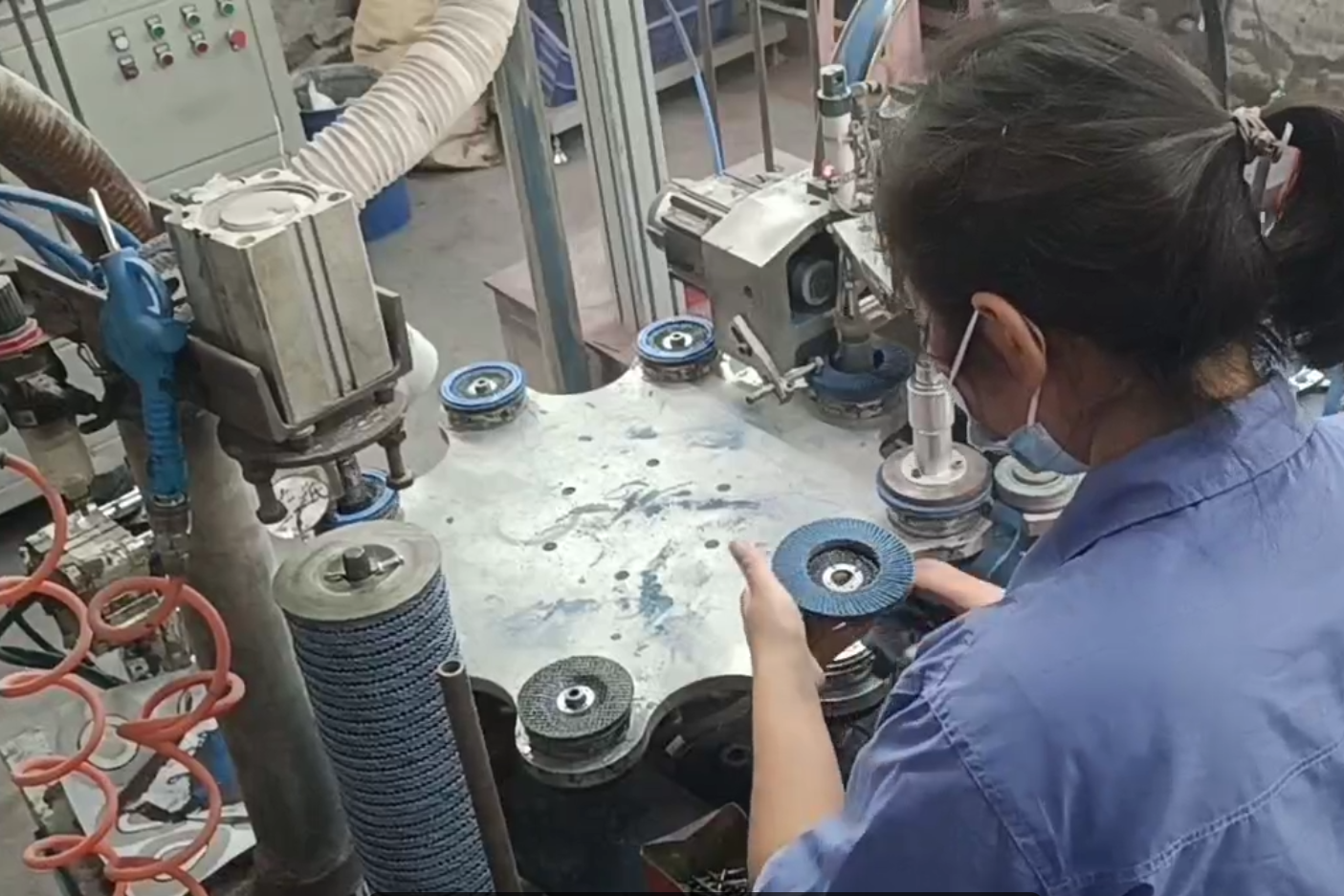 Do you know the four advantages of Semi-auto Flap Disc Machine?-Taino ...